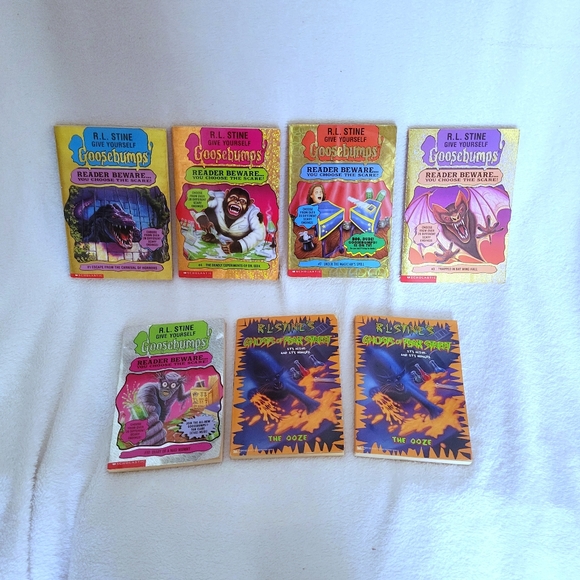 Scholastic | Other | Goosebumps Ghost Of Fear Street Books Vintage ...
